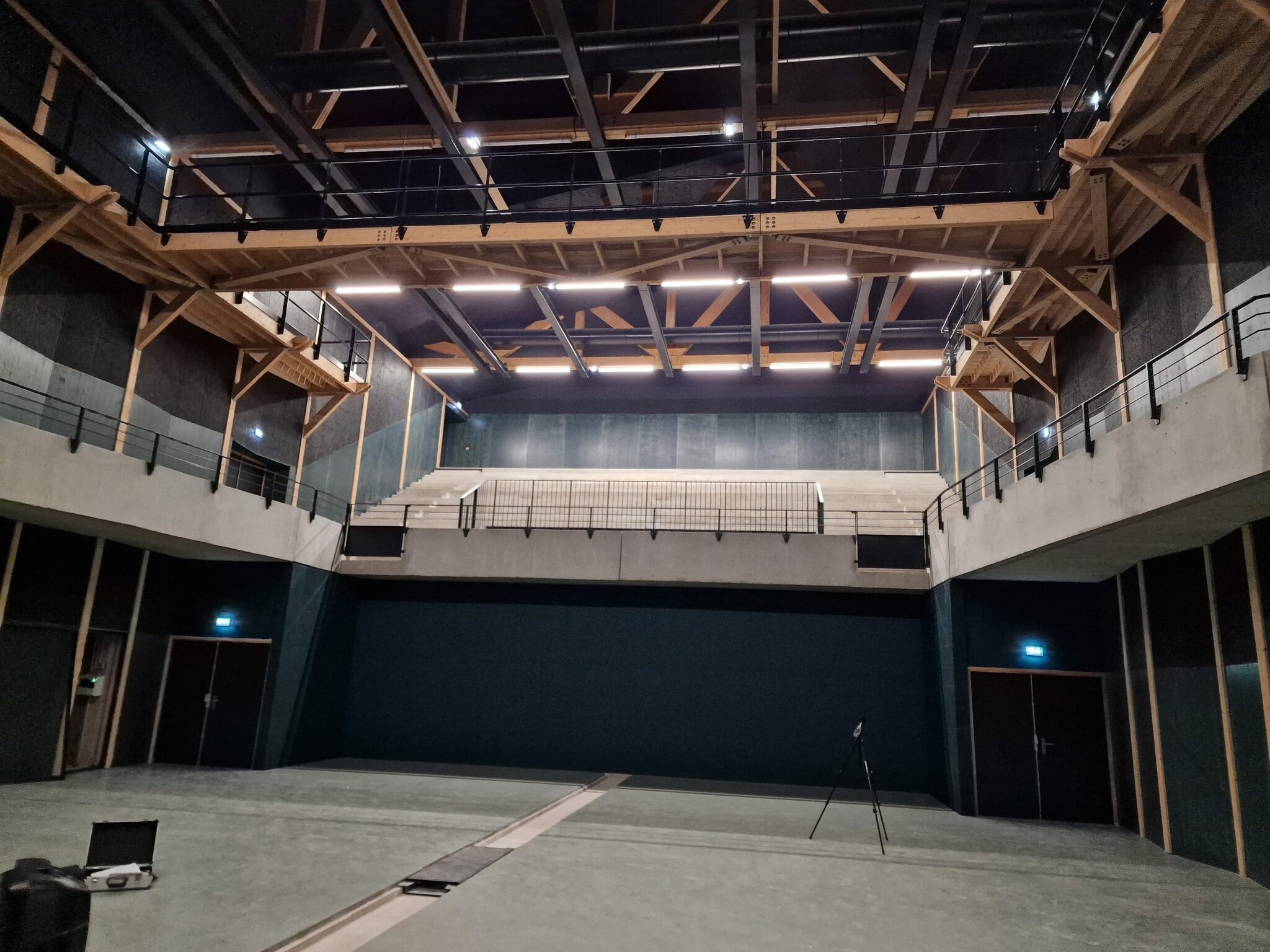 Halles de la cartoucherie : acoustique complète d'un tiers lieu - GAMBA